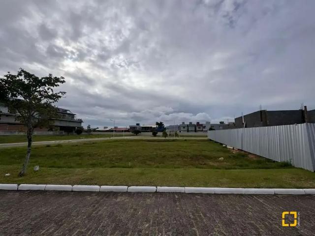 Terreno em Condomínio para Venda em Florianópolis/SC Campeche