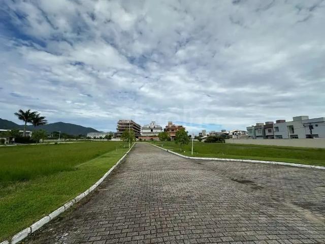 Terreno em Condomínio para Venda em Florianópolis/SC Campeche