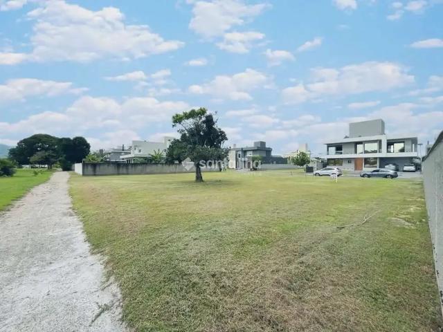 Terreno em Condomínio para Venda em Florianópolis/SC Campeche