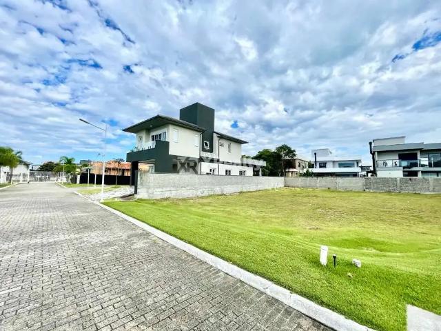 Terreno em Condomínio para Venda em Florianópolis/SC Campeche