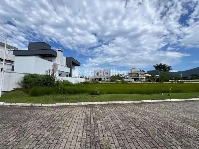 Terreno em Condomínio para Venda em Florianópolis/SC Campeche