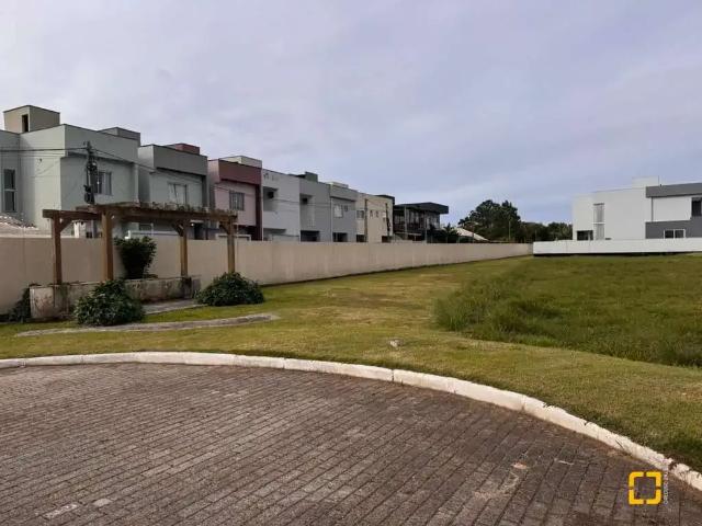 Terreno em Condomínio para Venda em Florianópolis/SC Campeche