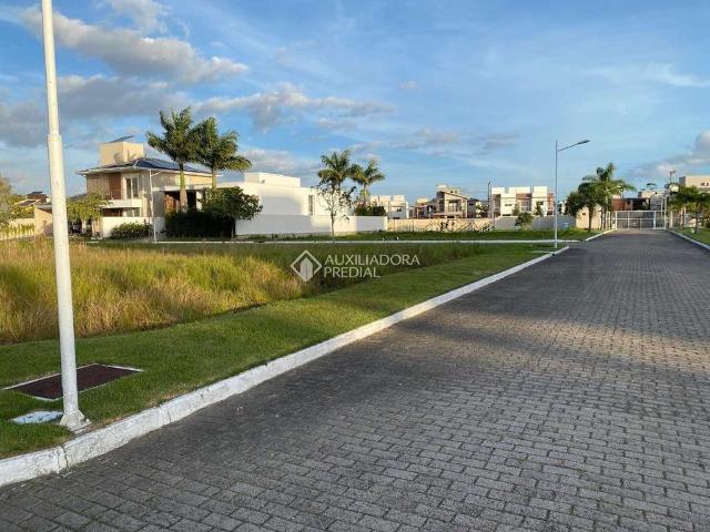 Terreno em Condomínio para Venda em Florianópolis/SC Campeche