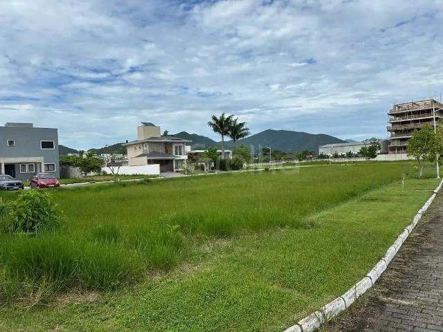 Terreno em Condomínio para Venda em Florianópolis/SC Campeche