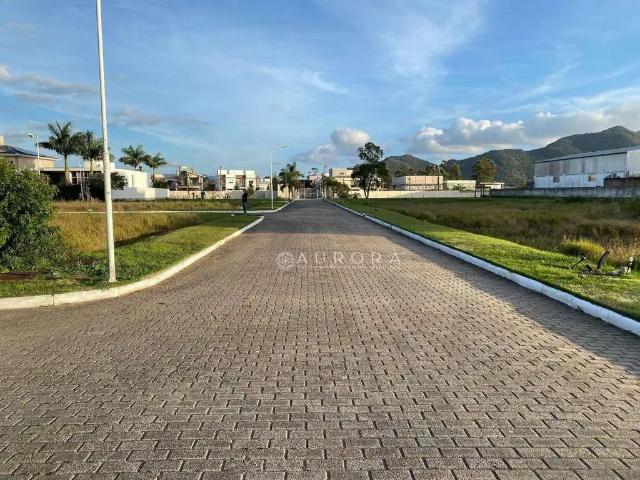 Terreno em Condomínio para Venda em Florianópolis/SC Campeche
