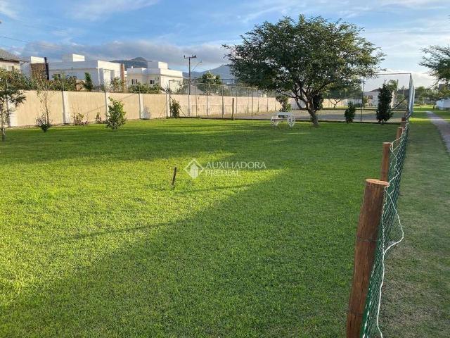 Terreno em Condomínio para Venda em Florianópolis/SC Campeche