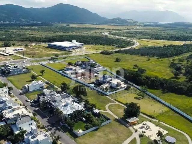 Terreno em Condomínio para Venda em Florianópolis/SC Campeche