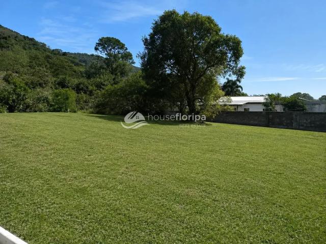 Terreno em Condomínio para Venda em Florianópolis/SC Morro das Pedras