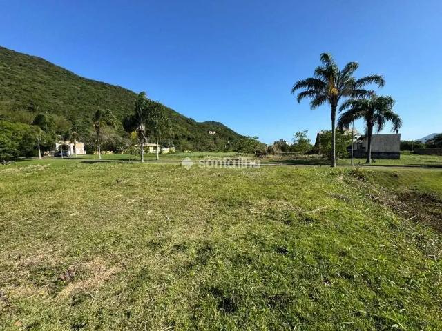 Terreno em Condomínio para Venda em Florianópolis/SC Pântano do Sul