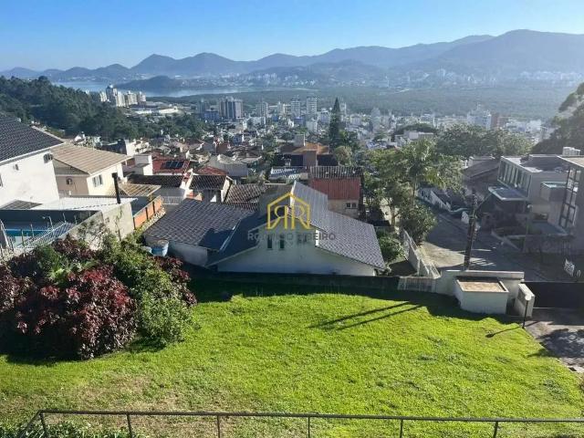 Terreno em Condomínio para Venda em Florianópolis/SC Trindade