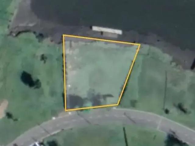 Terreno em Condomínio para Venda em Guarujá/SP Balneario Praia do Perequê
