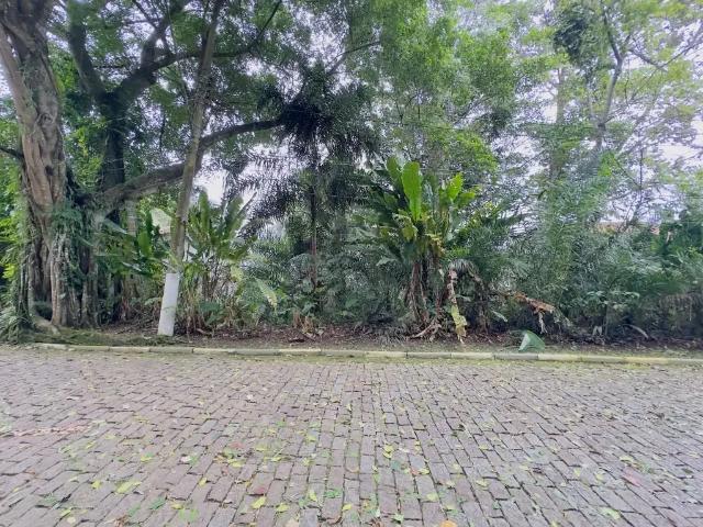 Terreno em Condomínio para Venda em Guarujá/SP Península