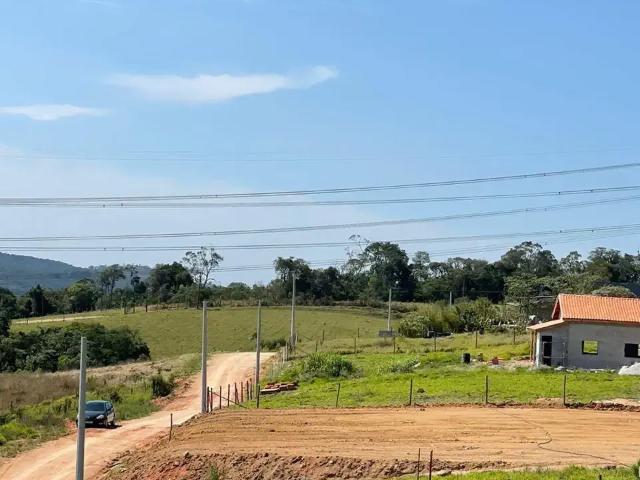 Terreno em Condomínio para Venda em Ibiúna/SP Centro