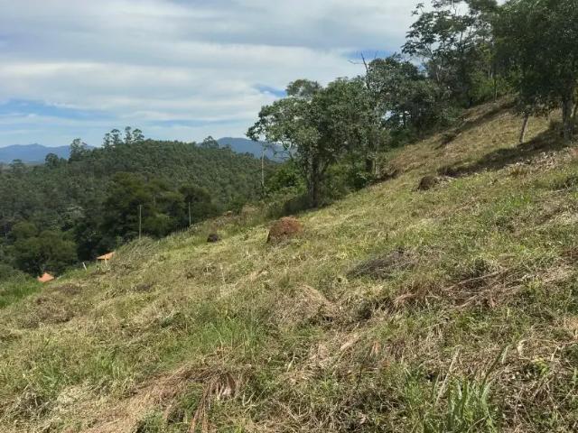 Terreno em Condomínio para Venda em Igaratá/SP Bairro Alto