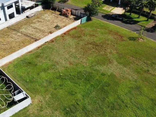 Terreno em Condomínio para Venda em Iguaraçu/PR Alphaville Maringá