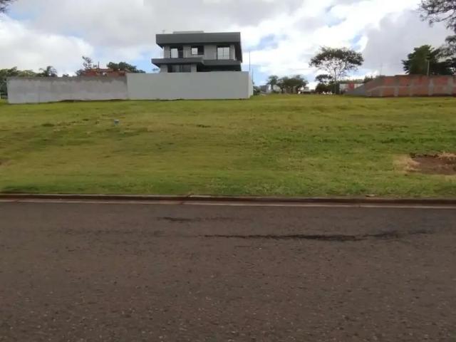 Terreno em Condomínio para Venda em Iguaraçu/PR Gleba Aurora