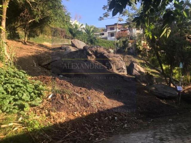 Terreno em Condomínio para Venda em Ilhabela, Siriuba