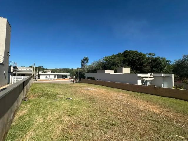 Terreno em Condomínio para Venda em Itatiba/SP Bairro dos Pires