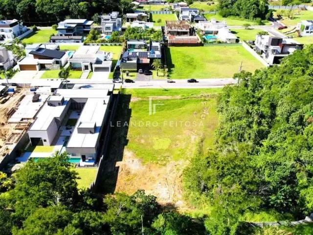 Terreno em Condomínio para Venda em Itapema/SC Varzea