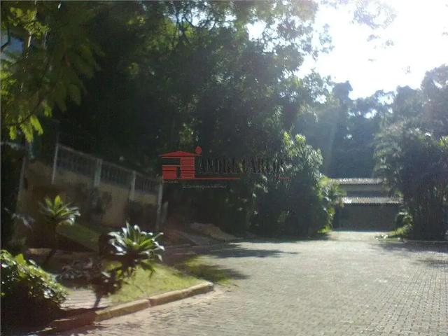Terreno em Condomínio para Venda em Jandira/SP Jardim do Golf I