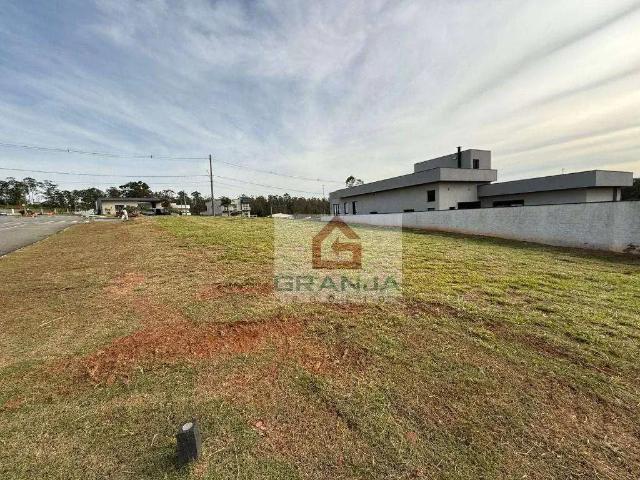 Terreno em Condomínio para Venda em Jandira/SP Jardim do Golf I