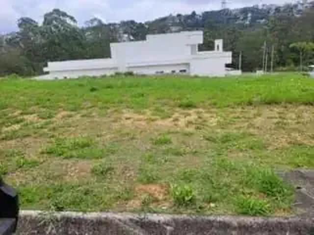 Terreno em Condomínio para Venda em Jandira/SP Jardim do Golf I