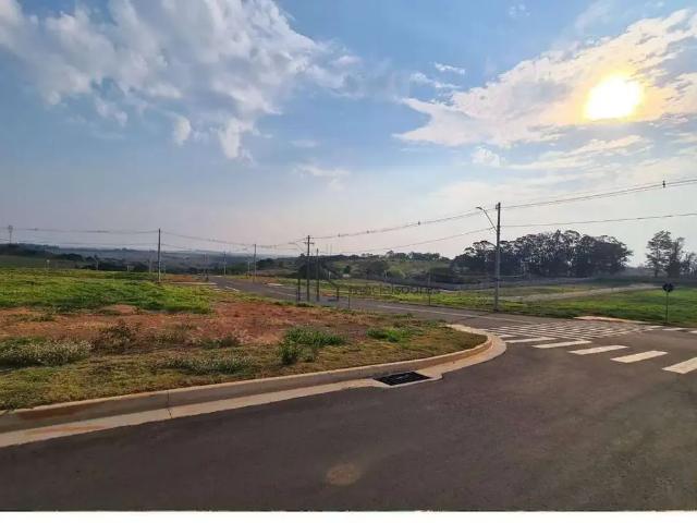 Terreno em Condomínio para Venda em Jaguariúna/SP Colinas do Castelo