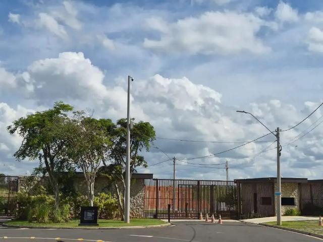 Terreno em Condomínio para Venda em Jaguariúna/SP Colinas do Castelo
