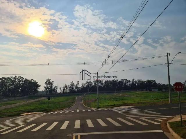 Terreno em Condomínio para Venda em Jaguariúna/SP Colinas do Castelo