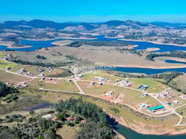 Terreno em Condomínio para Venda em Joanópolis/SP Centro