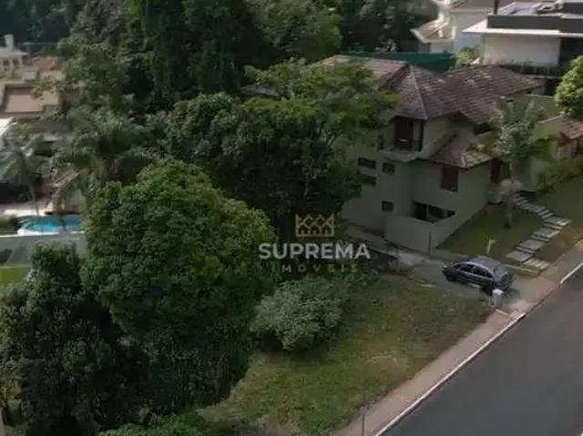Terreno em Condomínio para Venda em Joinville/SC América