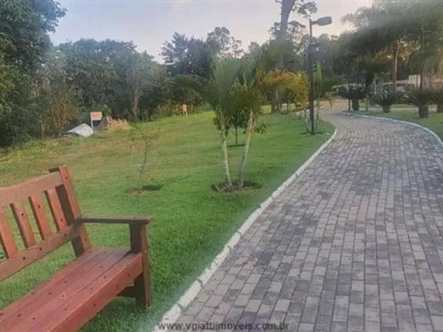 Terreno em Condomínio para Venda em Jundiaí/SP Condomínio Terras de Genova