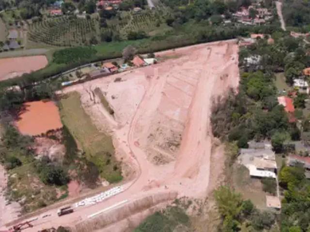 Terreno em Condomínio para Venda em Jundiaí/SP Corrupira