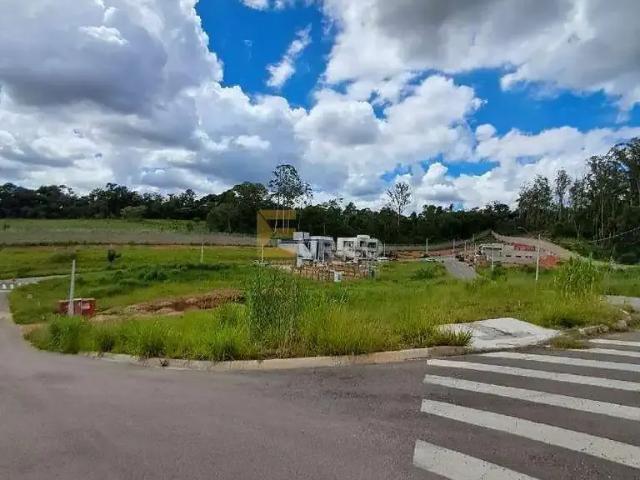 Terreno em Condomínio para Venda em Jundiaí/SP Gramadão