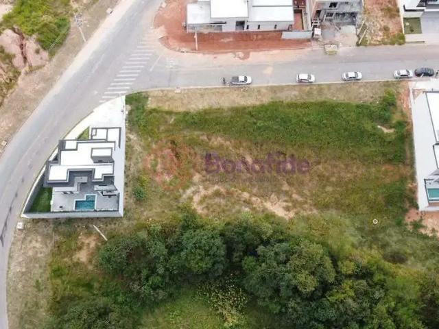 Terreno em Condomínio para Venda em Jundiaí/SP Gramadão