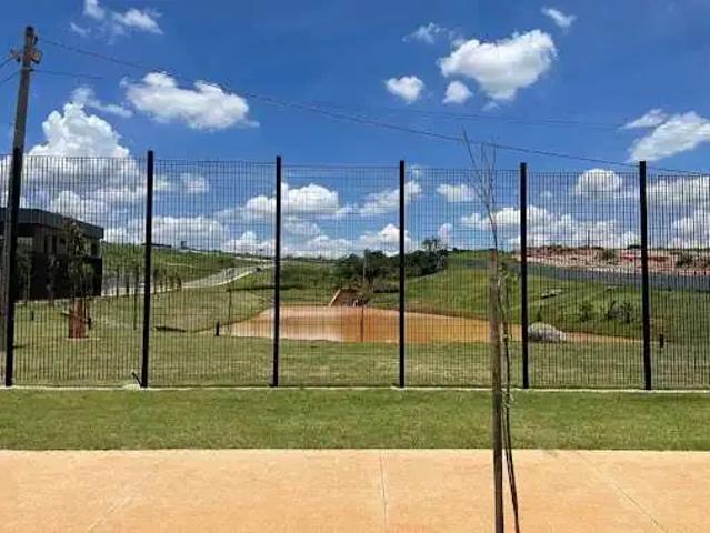 Terreno em Condomínio para Venda em Jundiaí/SP Engordadouro