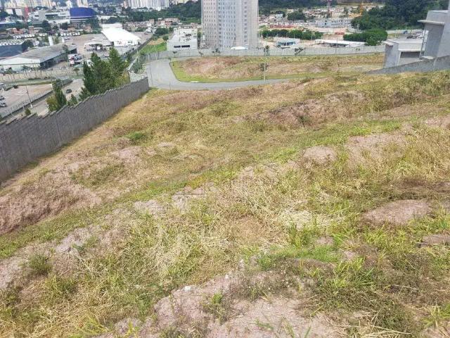 Terreno em Condomínio para Venda em Jundiaí/SP Horto Florestal