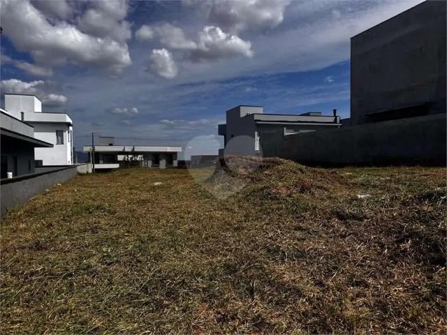 Terreno em Condomínio para Venda em Jundiaí/SP Vale Azul