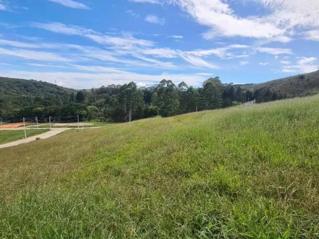 Terreno em Condomínio para Venda em Juiz de Fora/MG Villagio da Serra