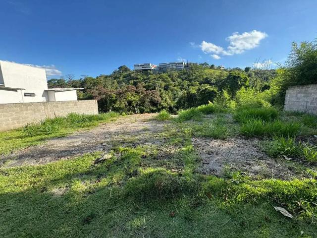 Terreno em Condomínio para Venda em Juiz de Fora/MG Aeroporto