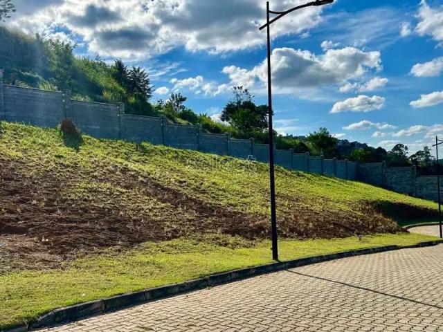 Terreno em Condomínio para Venda em Juiz de Fora/MG Aeroporto