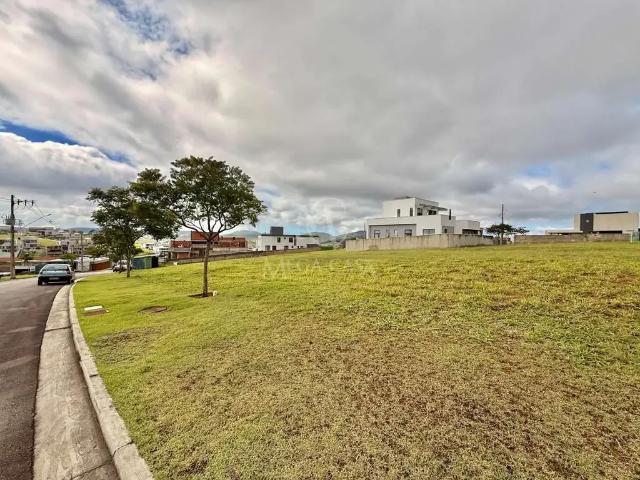 Terreno em Condomínio para Venda em Juiz de Fora/MG Alphaville