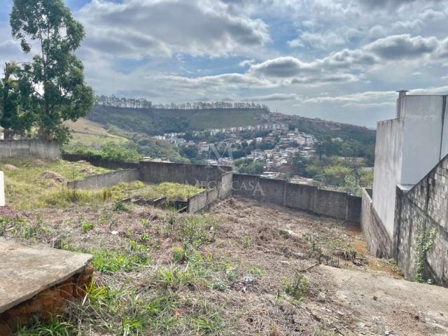Terreno em Condomínio para Venda em Juiz de Fora/MG São Pedro