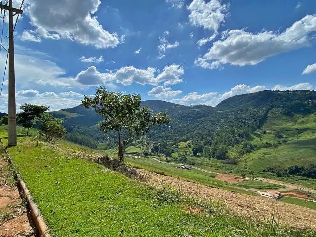Terreno em Condomínio para Venda em Juiz de Fora/MG São Pedro