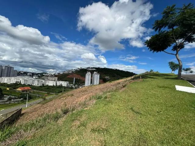 Terreno em Condomínio para Venda em Juiz de Fora/MG São Pedro