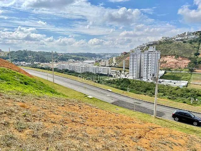 Terreno em Condomínio para Venda em Juiz de Fora/MG São Pedro