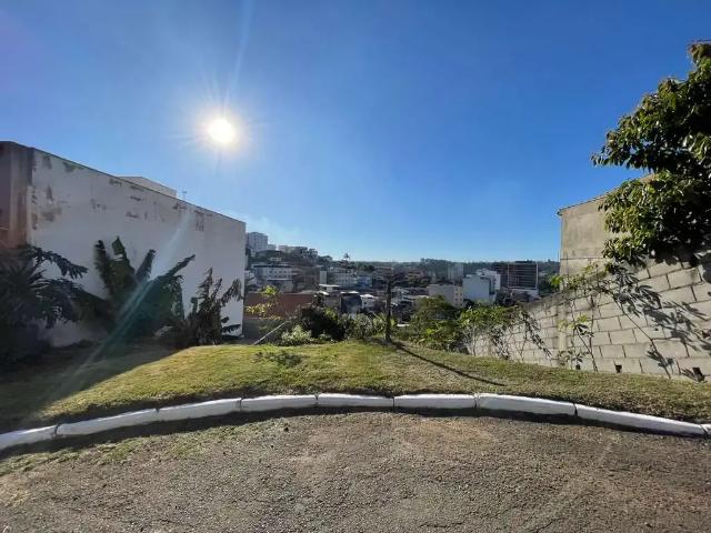 Terreno em Condomínio para Venda em Juiz de Fora/MG São Pedro