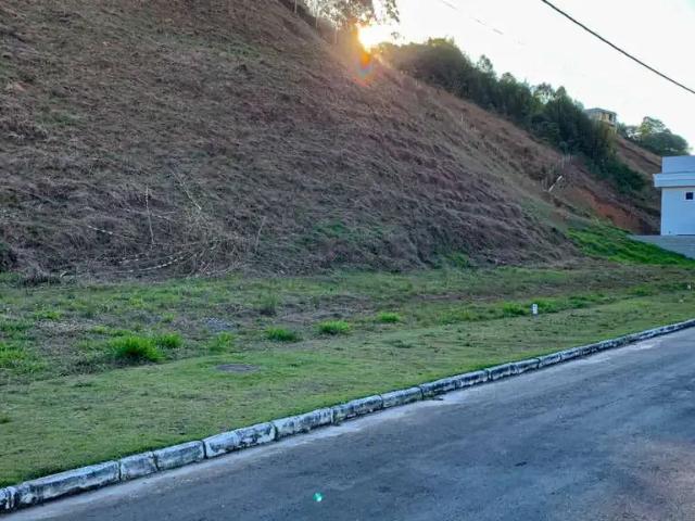 Terreno em Condomínio para Venda em Juiz de Fora/MG São Pedro