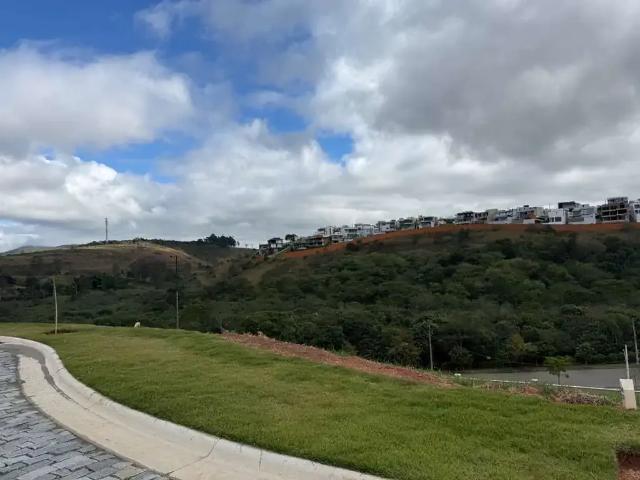 Terreno em Condomínio para Venda em Juiz de Fora/MG São Pedro