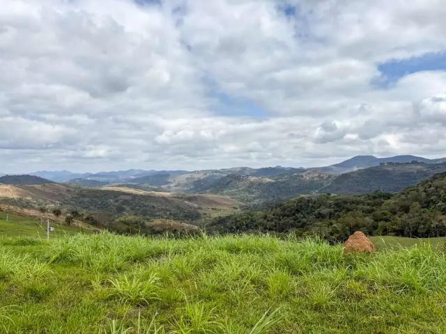 Terreno em Condomínio para Venda em Juiz de Fora/MG Salvaterra
